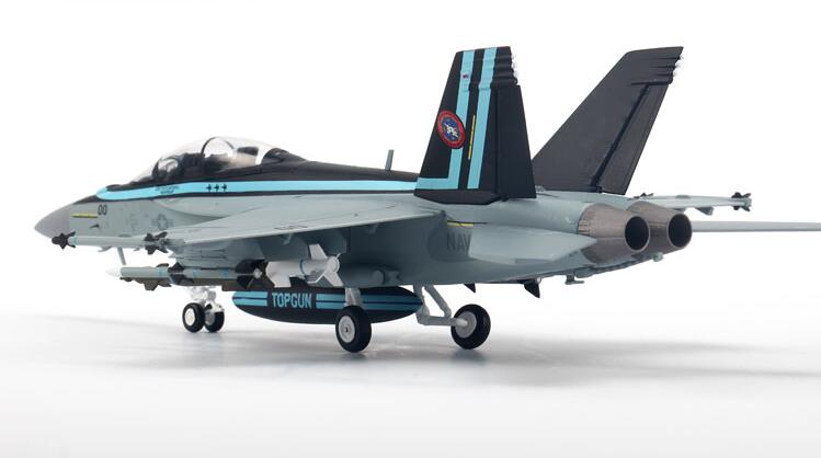 1/72 Scale US F/A-18F Fighter Jet Alloy Model with Display Bracket ...