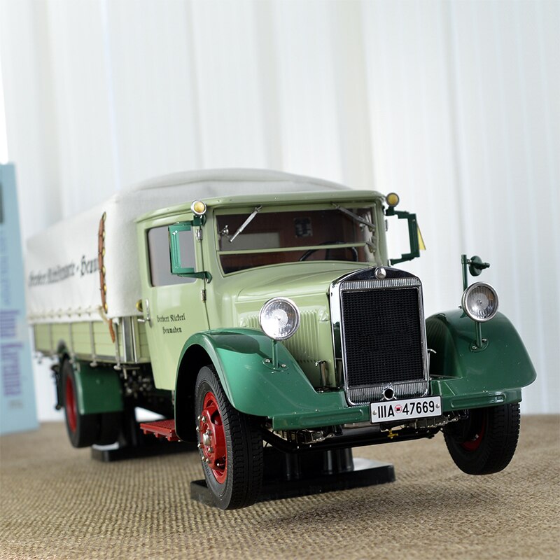1:18 Scale Alloy Die-cast Old Lkw Truck Model LO2750 Tarpaulin 1933 ...